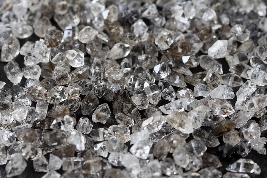 Ottawa approves $115-million loan to keep Ekati diamond mine operating ...